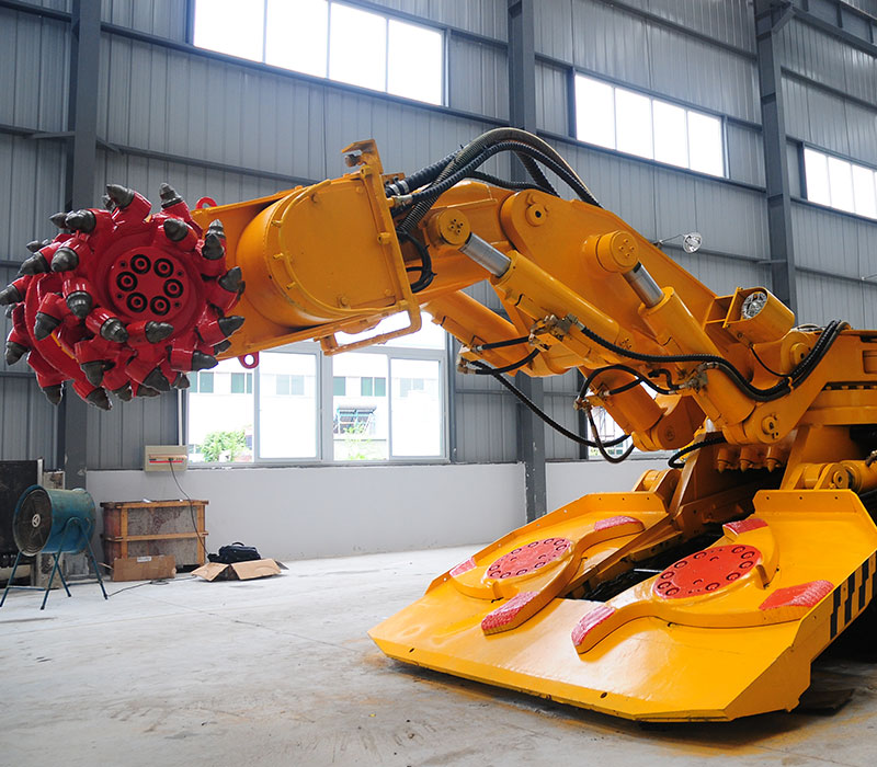 EBH200 cantilever type roadheader,adapts to minimum cross-section