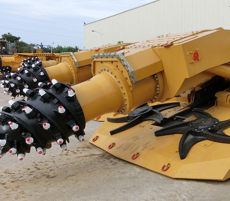 EBZ260 cantilever type roadheader for ore mining